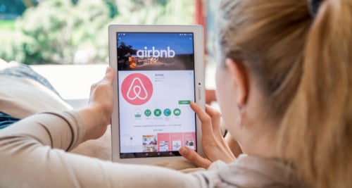 Start now: Credit card strategies to boost rewards for a fall break getaway